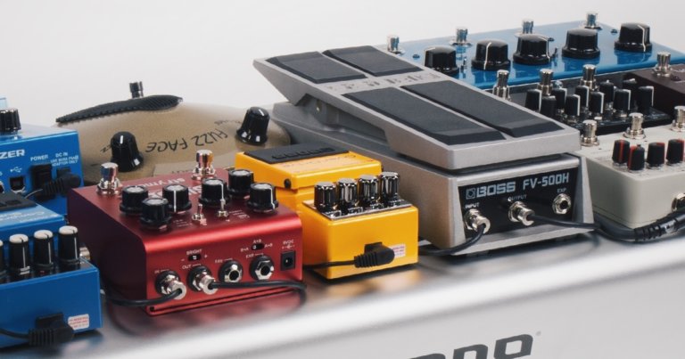 Setting up a Pedalboard: Pedal Order Explained - Swee Lee Blog